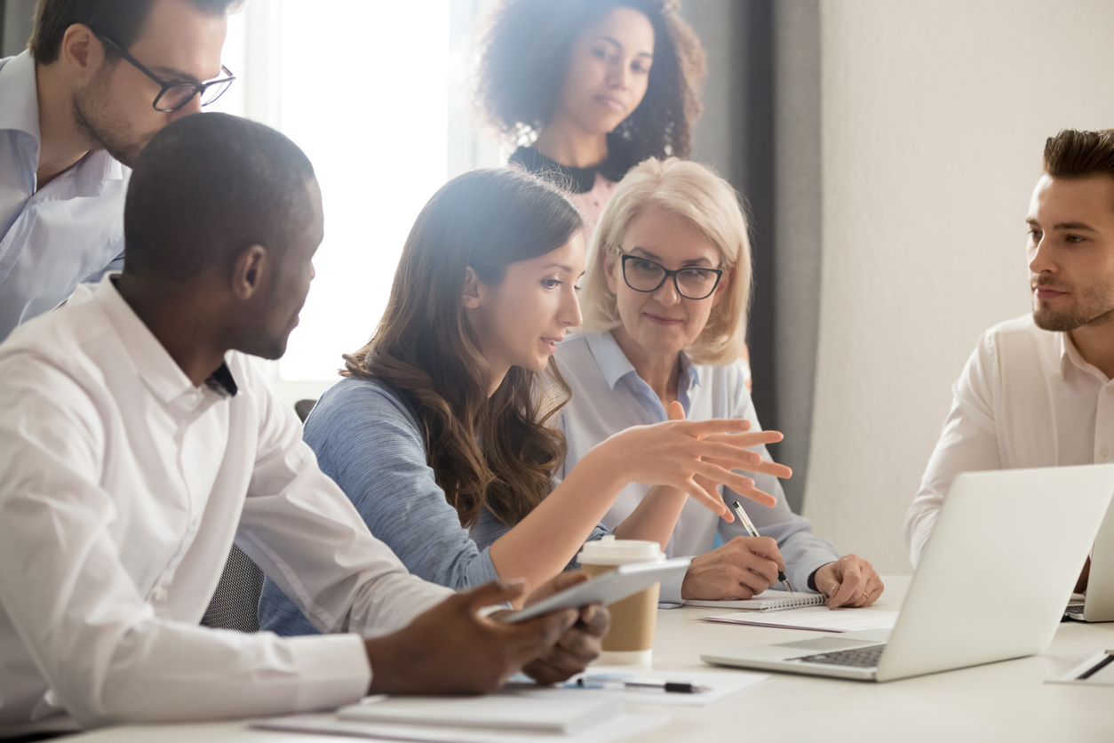 Understanding The Customer Adoption Lifecycle In Ecommerce Flowium